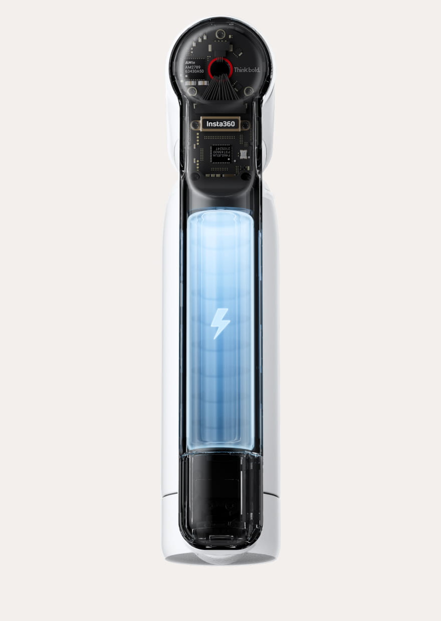 Explore Seamless Motion with Insta360 Flow